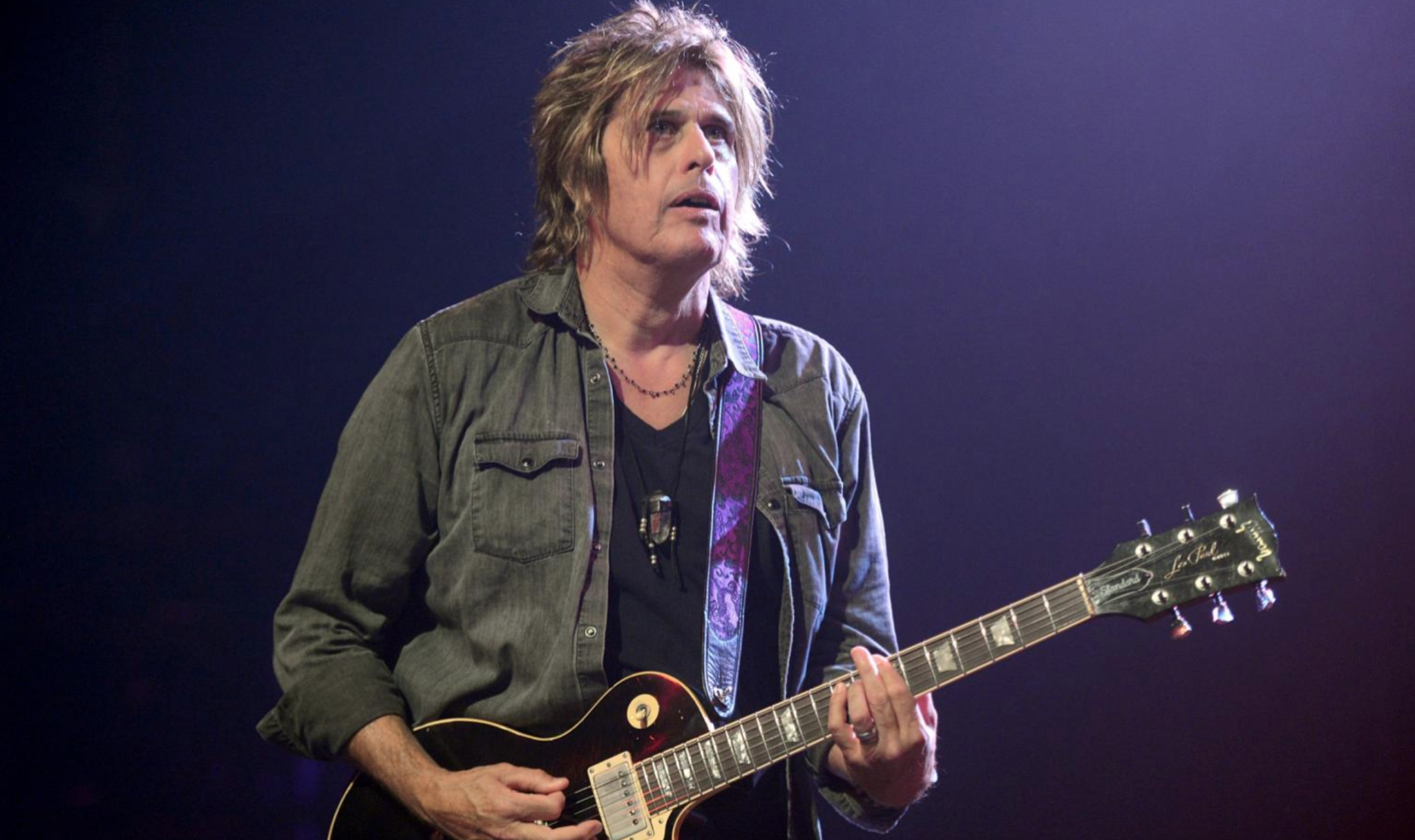 Dean DeLeo of The Stone Temple Pilots