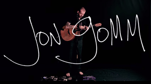 Jon Gomm Releases "Live In The Acoustic Asylum"