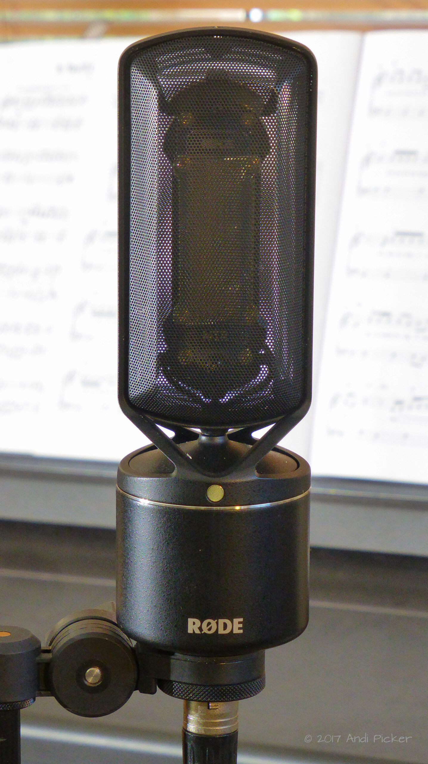 Rode NTR Ribbon MicRode NTR Ribbon Mic