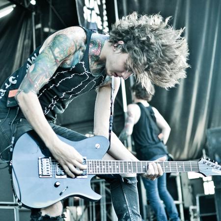 Ben Bruce: See What's on the Inside | INTERVIEW - Guitar Interactive ...